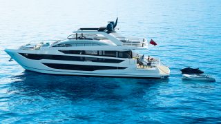 Pearl 82 first look: £5m British superyacht boasts several firsts for ...