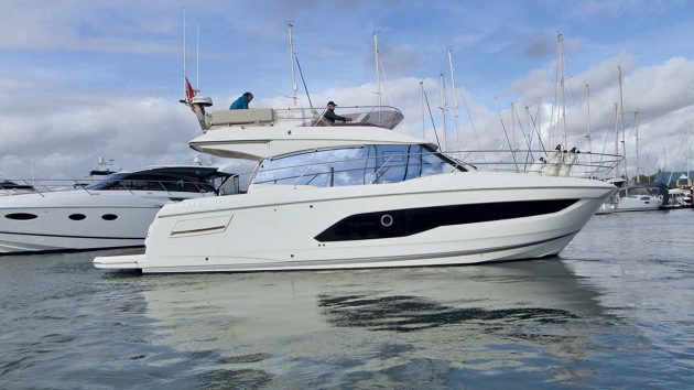 Prestige 420 Fly used boat report: Is this the ideal family boat?