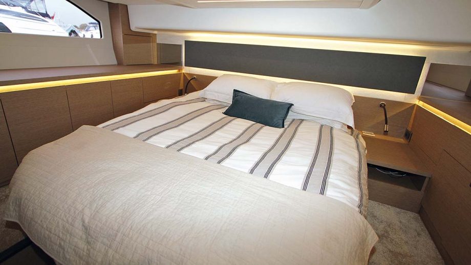 Prestige 420 Fly used boat report: Is this the ideal family boat?