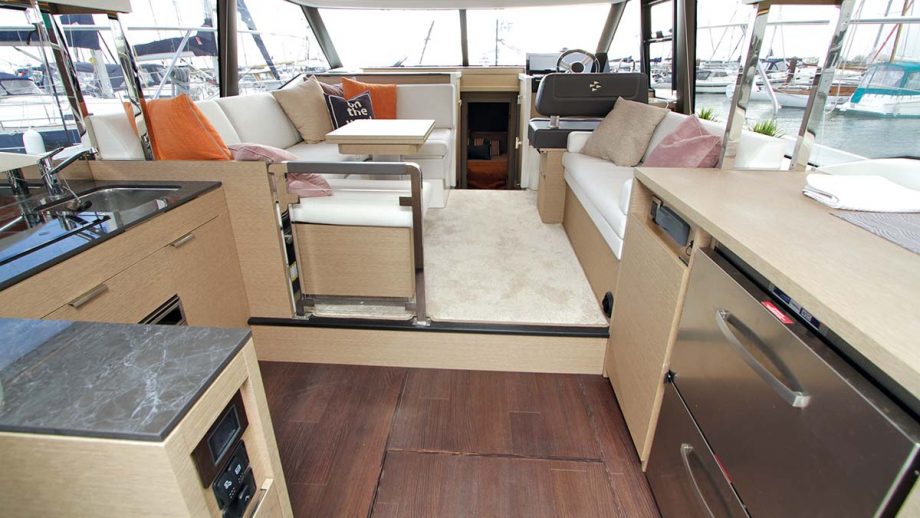 Prestige 420 Fly used boat report: Is this the ideal family boat?
