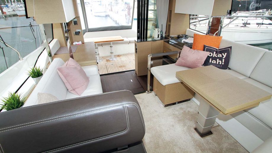 Prestige 420 Fly used boat report: Is this the ideal family boat?