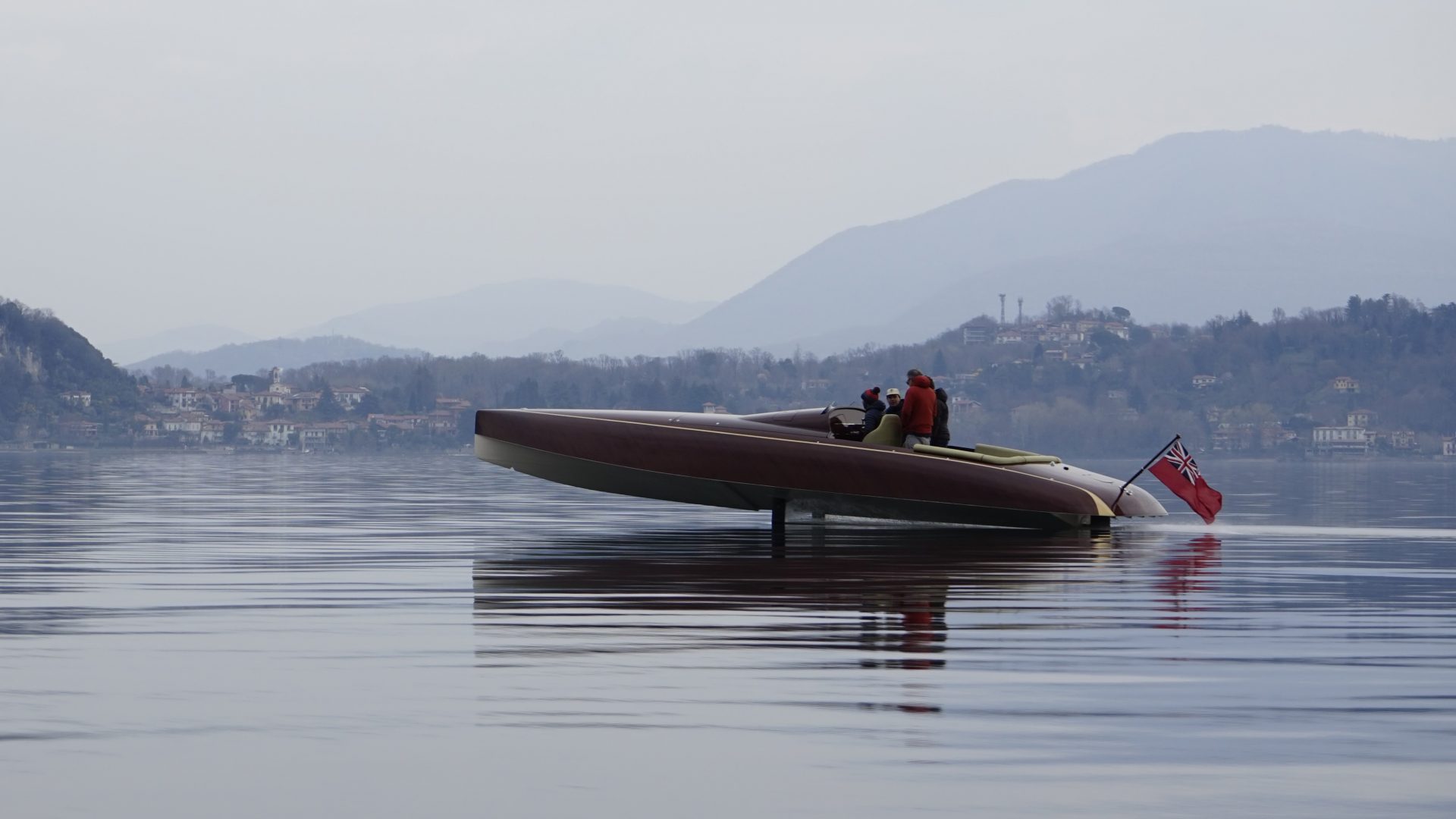 Spirit Yachts launches spectacular long-range electric flying boat