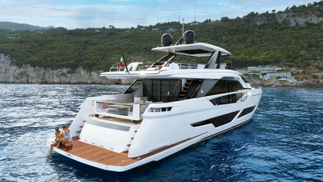 Ferretti 860 review: The more things change the more they stay the same