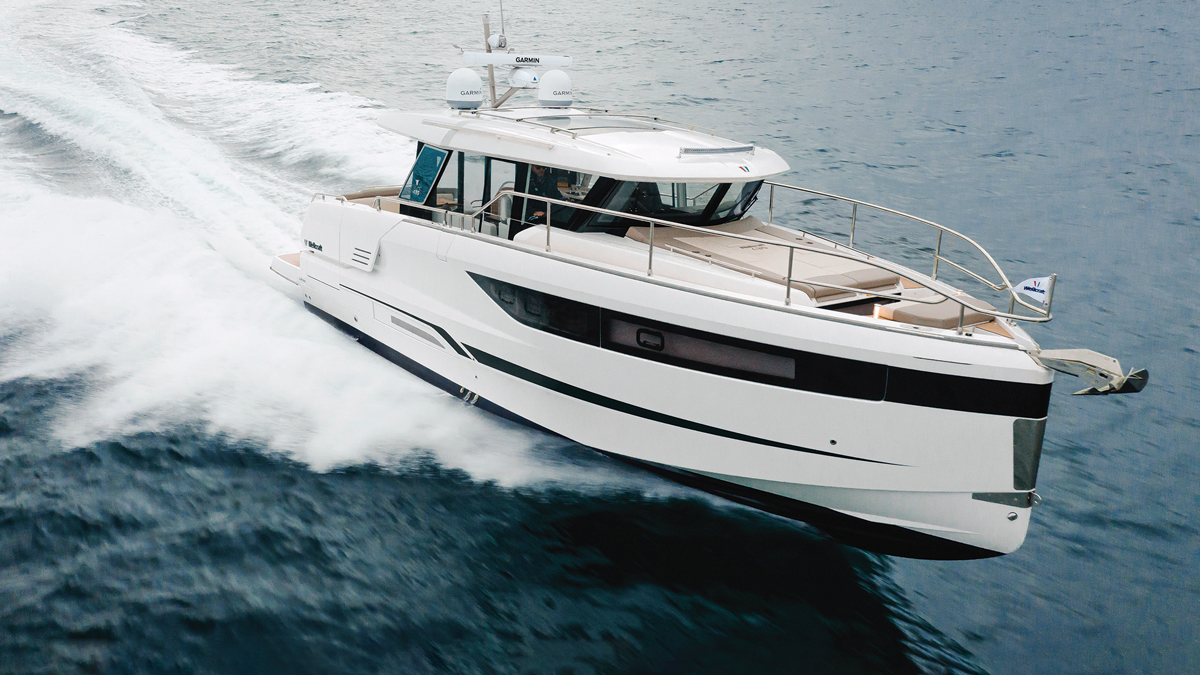 Wellcraft 435 set to launch at 2023 Cannes Yachting Festival