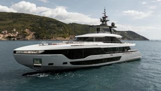 Azimut strengthens links with Bates Wharf Marine - Motor Boat & Yachting