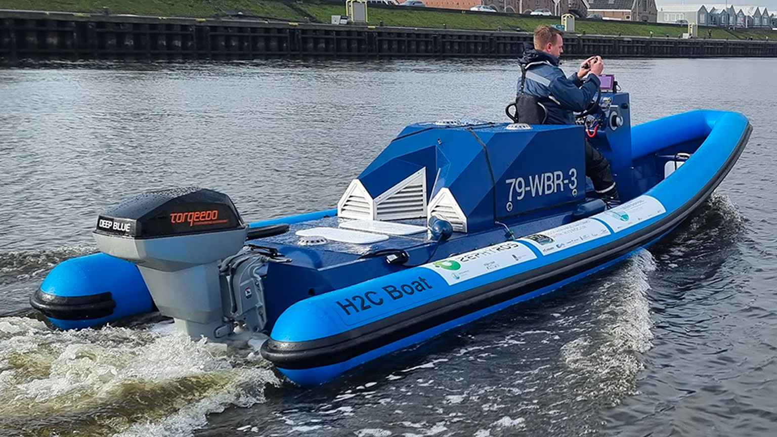 Dutch sailing firm launches hydrogen-powered H2C Boat