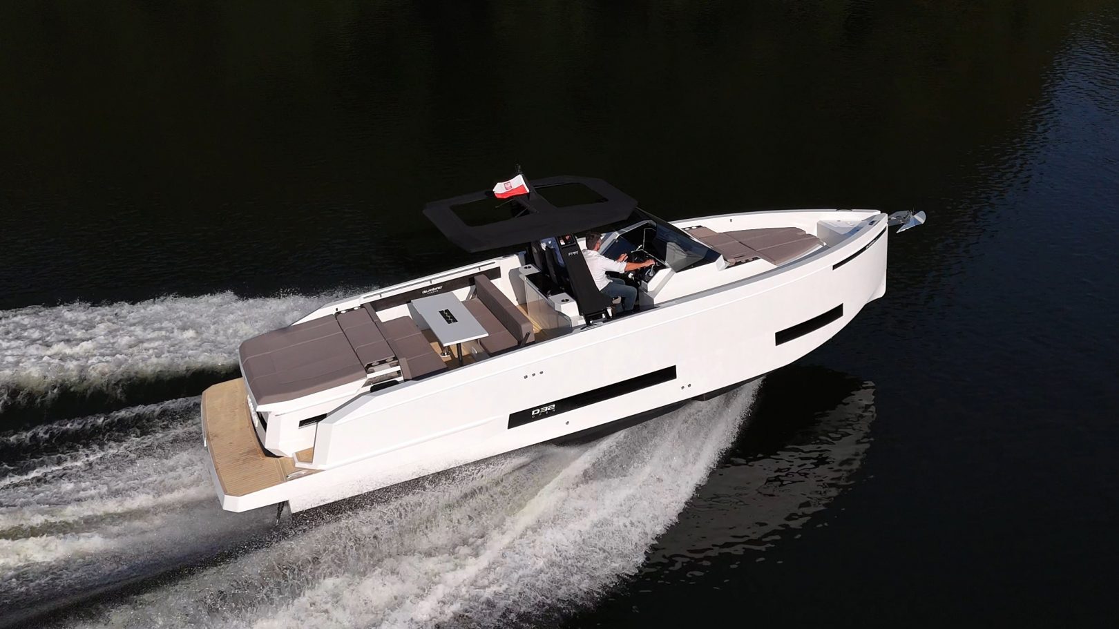 De Antonio D32 first look: Spanish yard unveils ‘revolutionary’ day cruiser