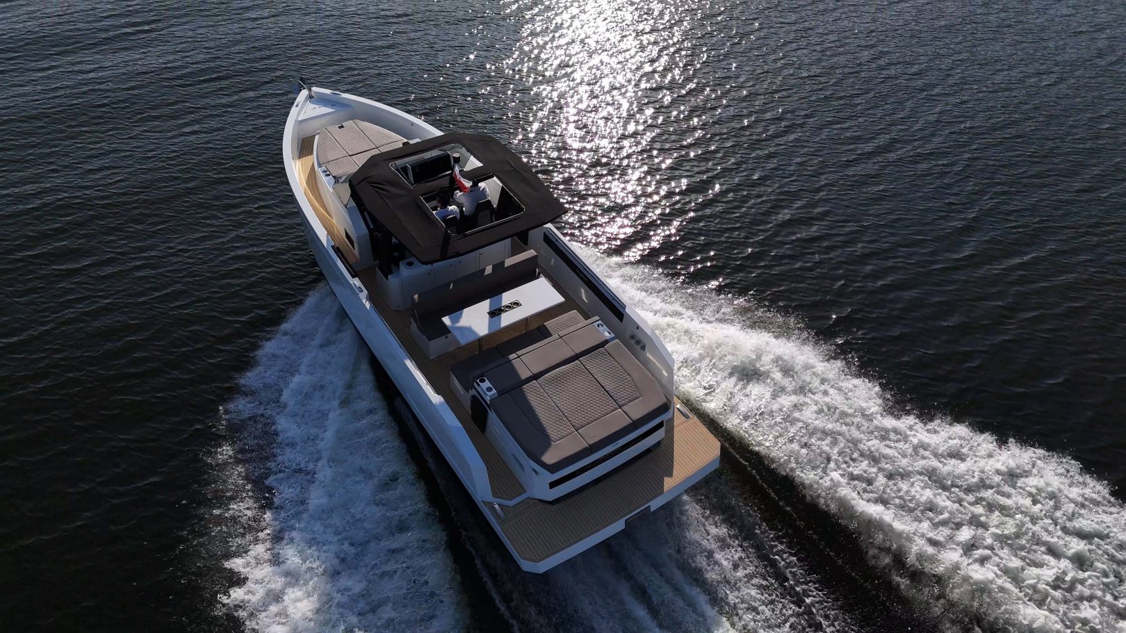 De Antonio D32 first look: Spanish yard unveils ‘revolutionary’ day cruiser