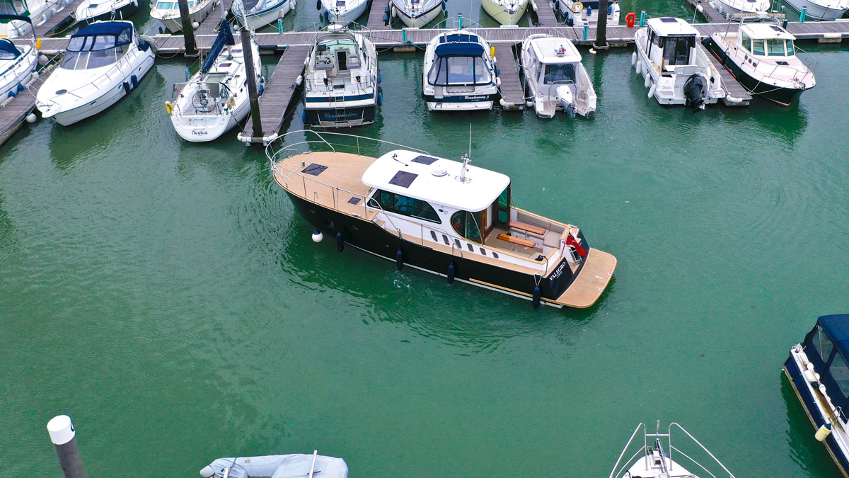 How to manoeuvre a shaft-drive boat: Expert skipper's tips with Jon Mendez