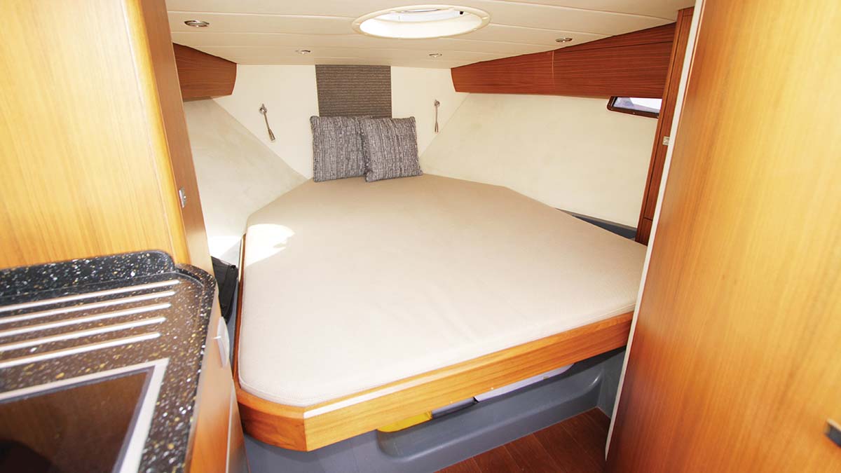 Windy 31 Zonda used boat report: Purist's speedboat delivers huge grins