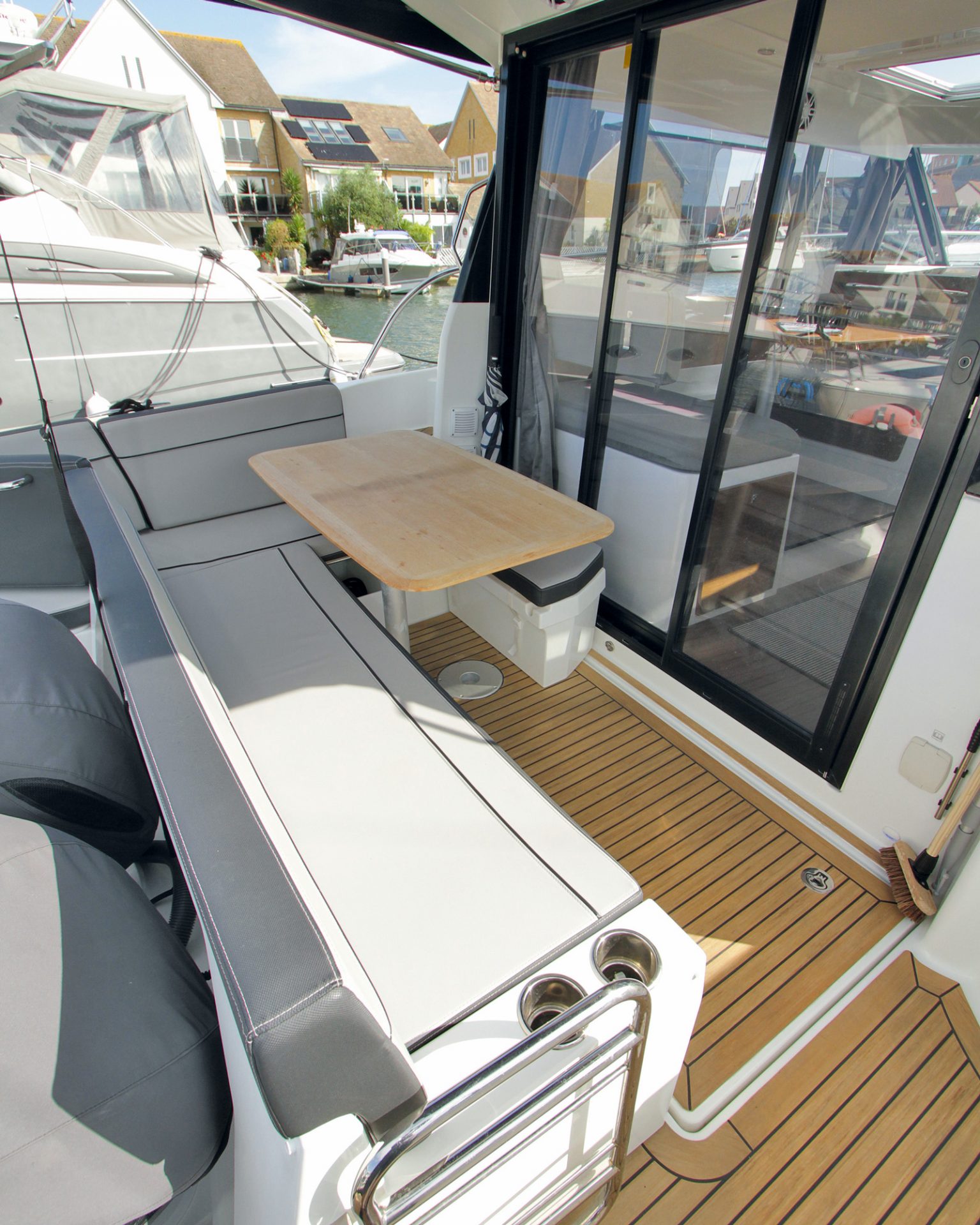 Jeanneau Merry Fisher 1095 used boat review: a lot of boat for the money