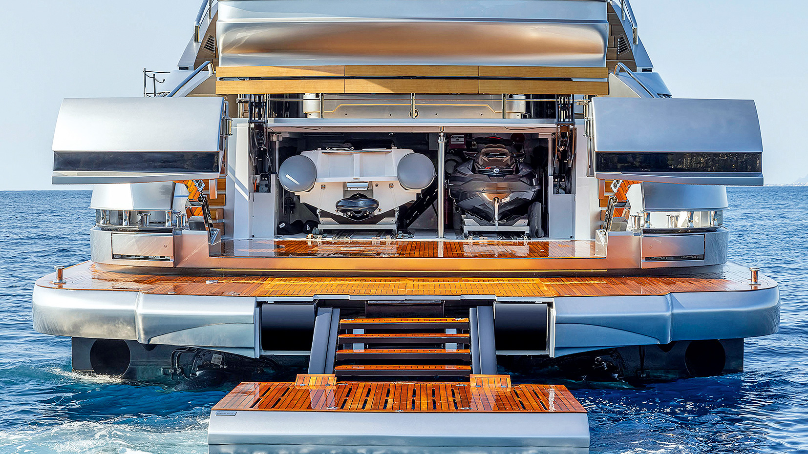 Pershing GTX116 first look: cooler than a cold thing - Motor Boat ...