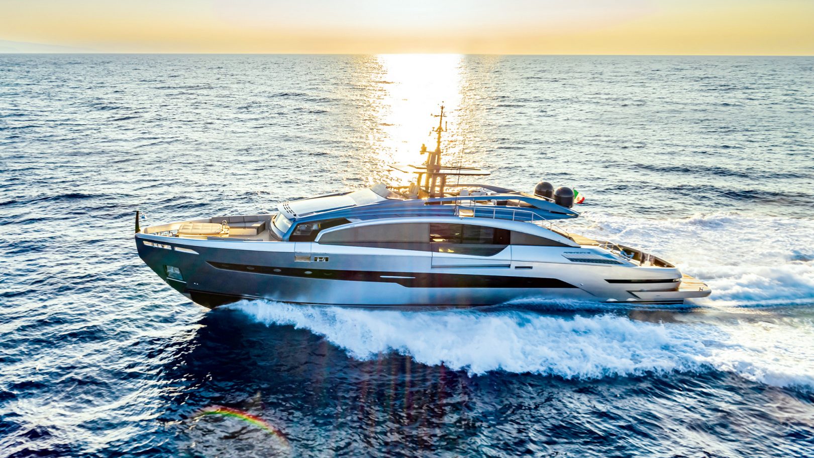 Pershing GTX116 first look: cooler than a cold thing - Motor Boat ...