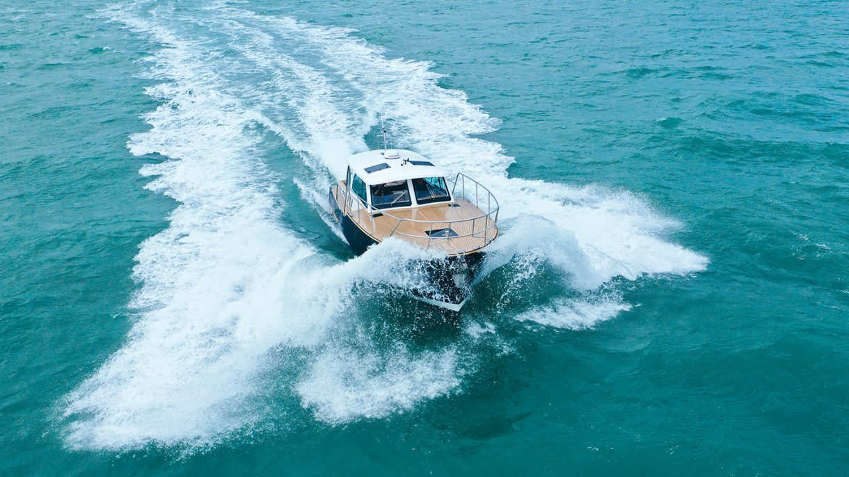How to navigate overfalls in a motorboat: 6 top tips