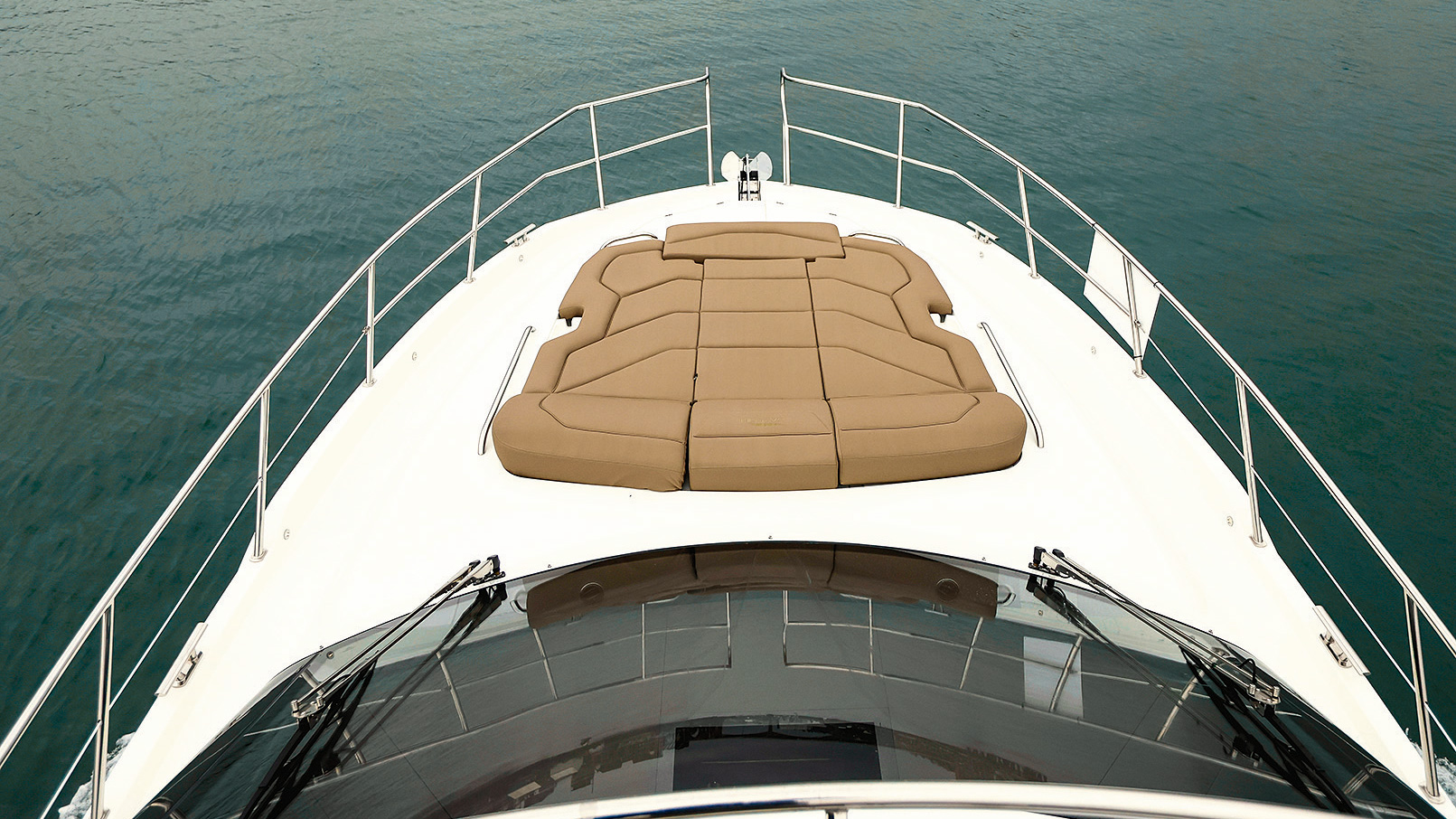 Galeon 440 Fly sea trial: You won't believe how much they've packed in!