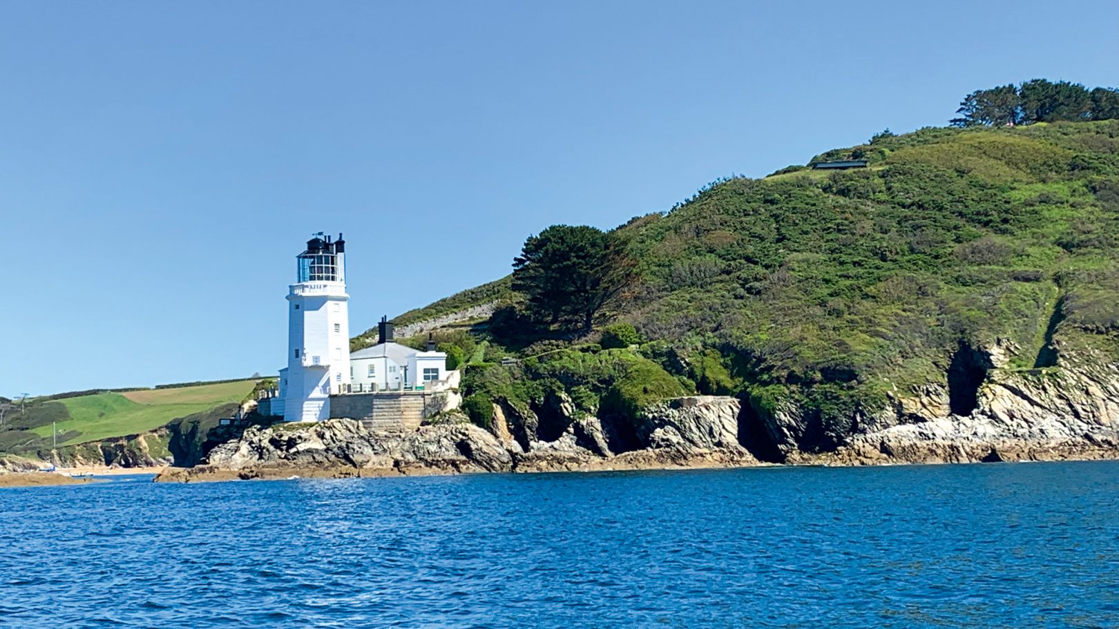 Circumnavigating Great Britain in an 18ft speedboat: Spotting whales on ...