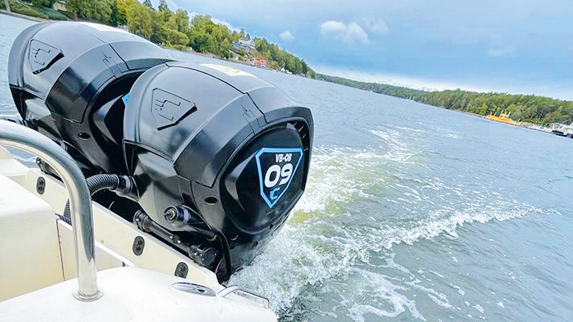 New Cauldwell outboard motor: Petrol performance & diesel reliability ...
