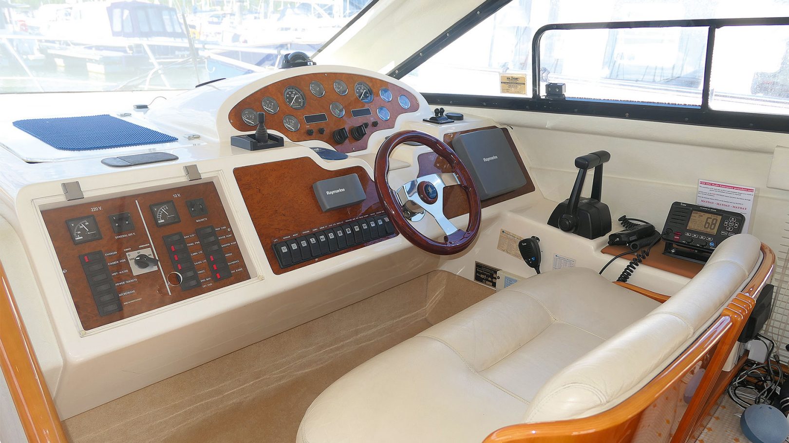 Best 40ft family flybridge boats on the market now