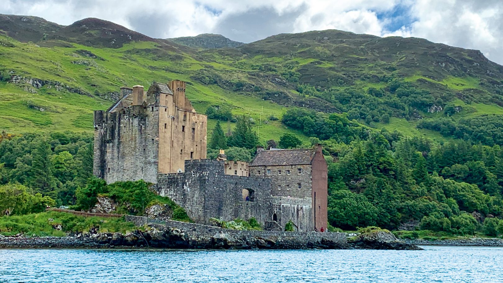 Circumnavigating Great Britain in an 18ft speedboat: Round Scotland's ...