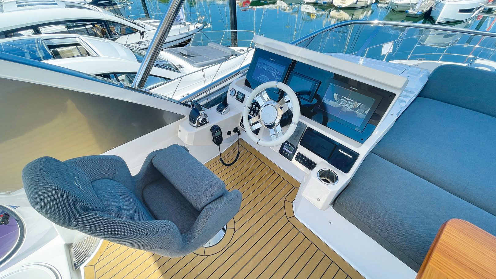 Azimut 50 Flybridge used boat review review - Motor Boat & Yachting