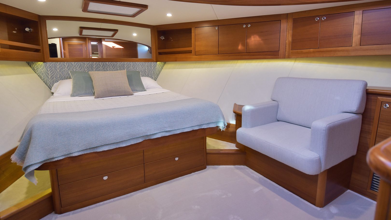 Palm Beach 70 review: Hi-tech yacht with traditional looks
