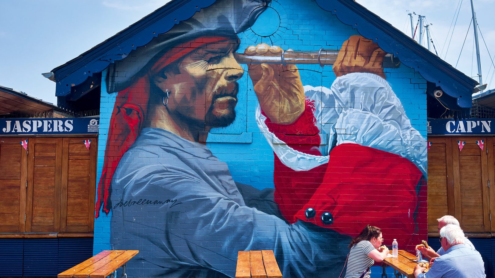 A gastronomic tour of the UK's west country by motor boat