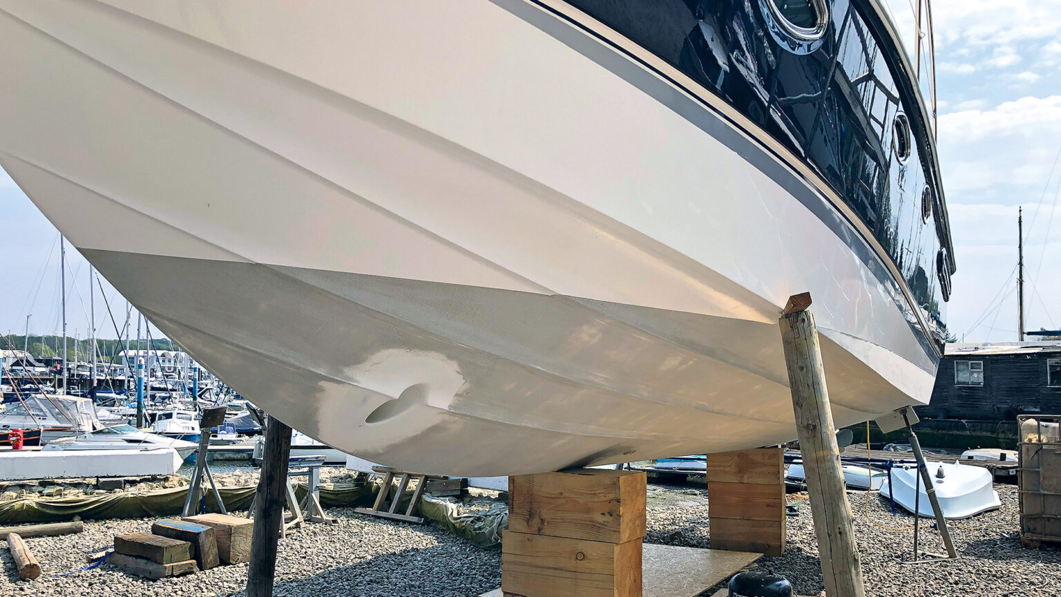 Everything you need to know about bow thrusters & stern thrusters