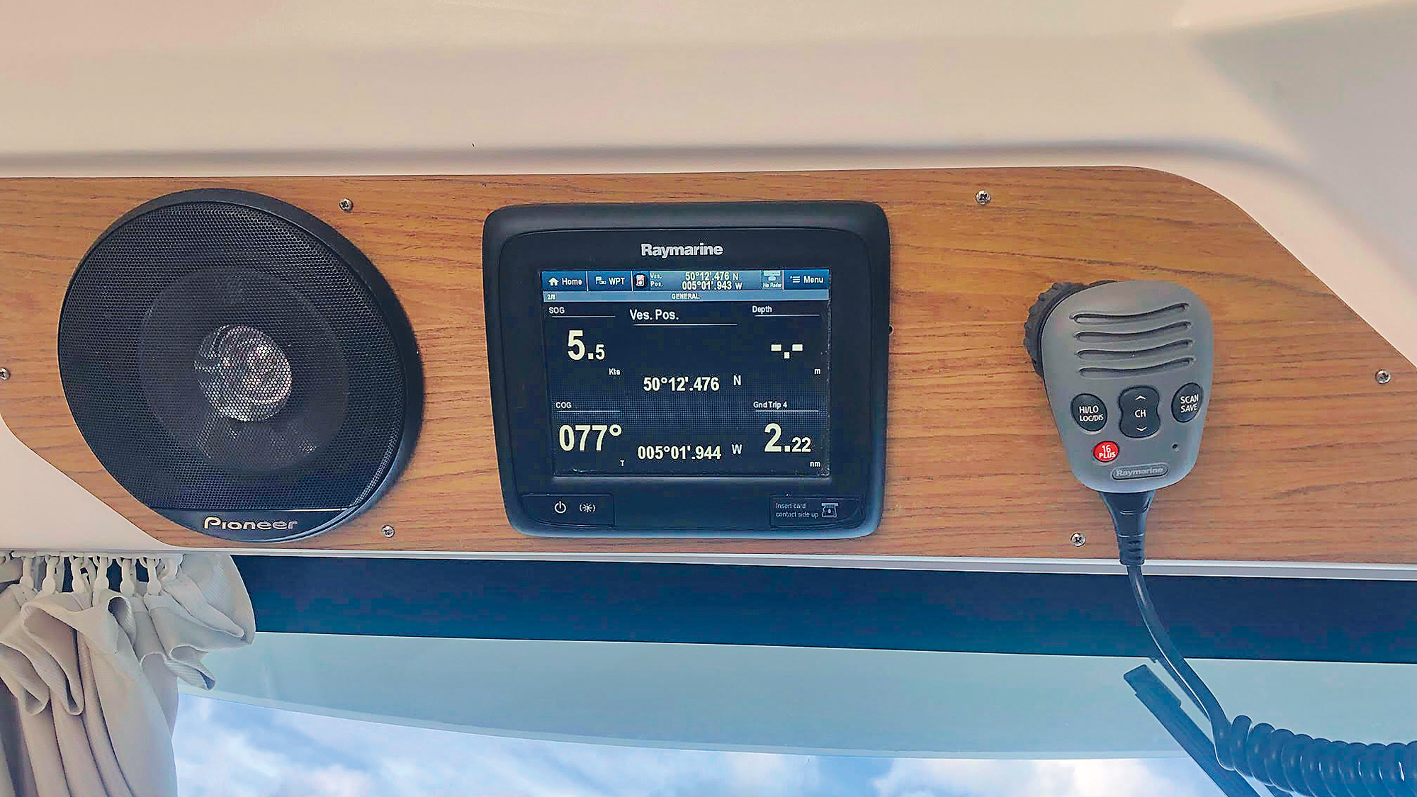 How to install Raymarine 3D RealVision Sonar - Motor Boat & Yachting