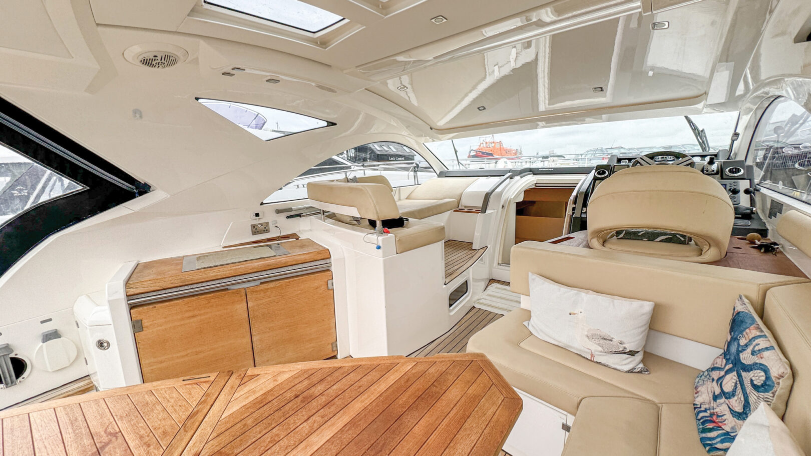 4 of the best motor yachts on the market now for under £250,000