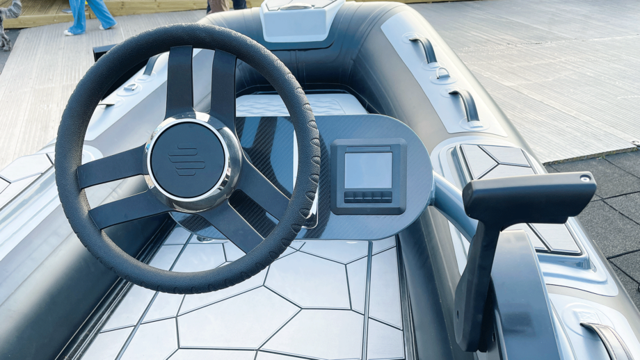 Highfield Zerojet first look: RIB with electric jet propulsion at a ...