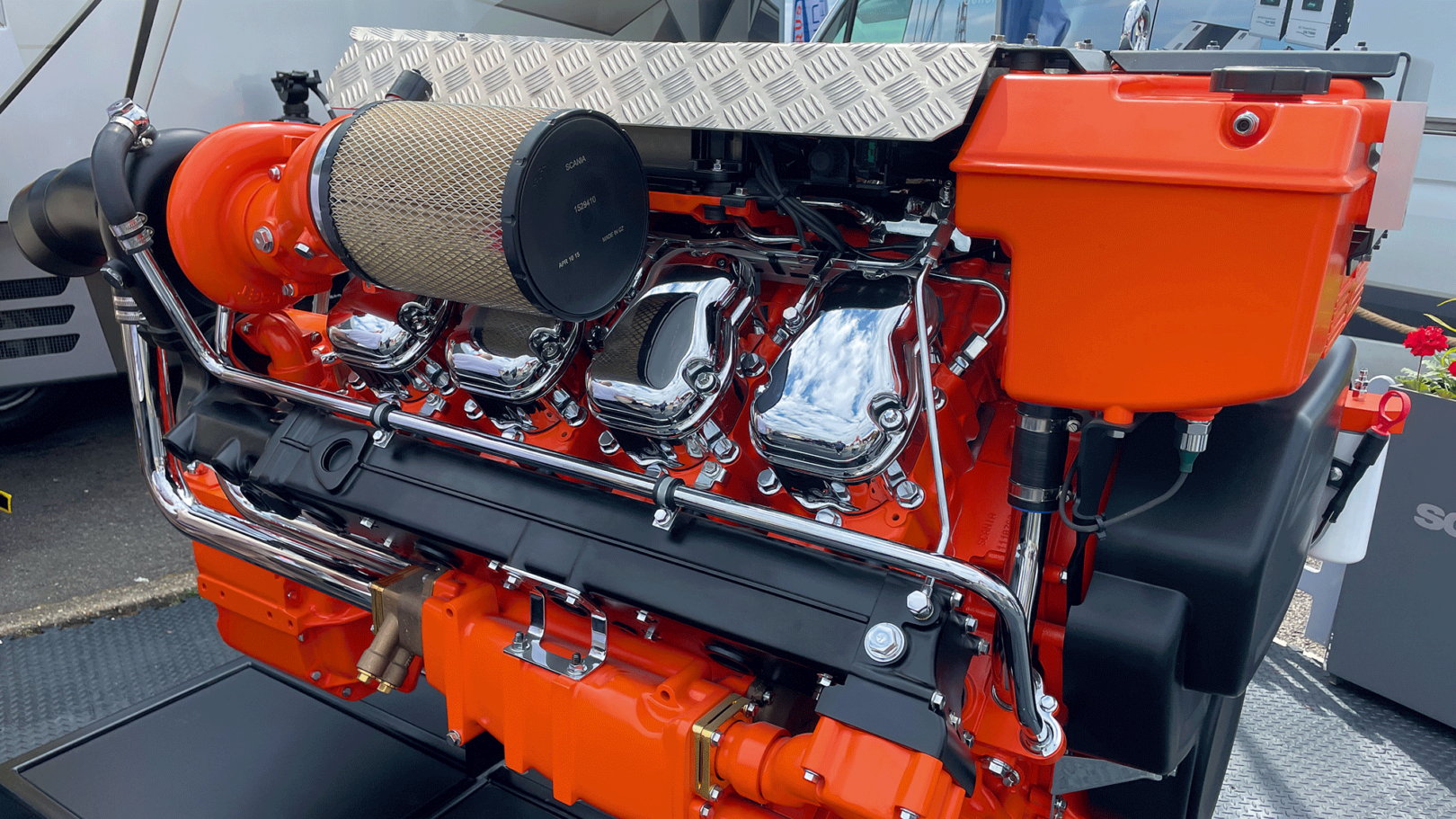 A look at the new M17 Scania hybrid diesel-electric system
