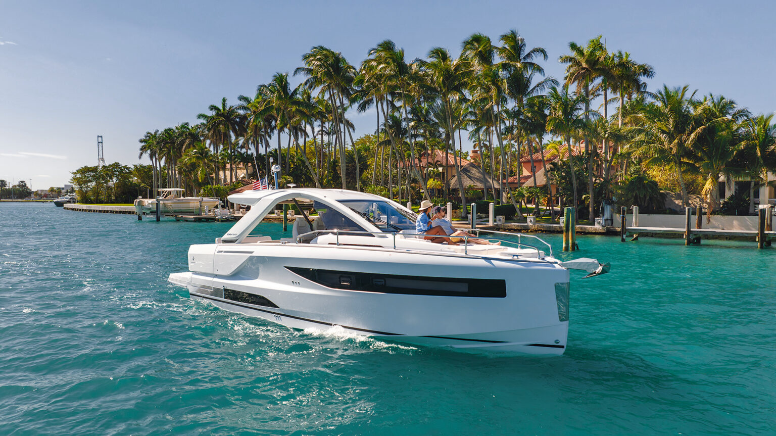 Jeanneau DB/37 review: A really effective multi-purpose cruiser review ...