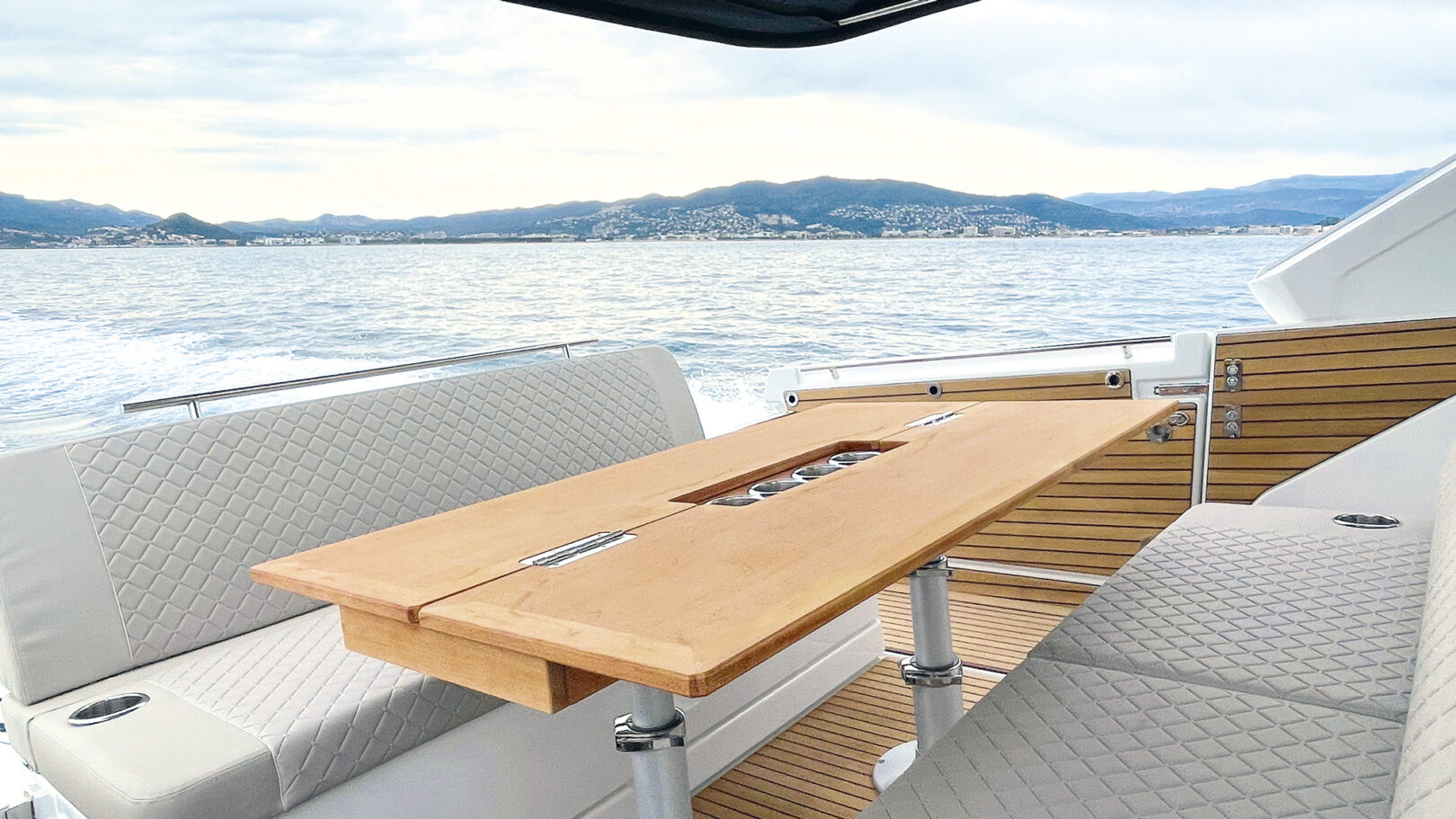 Jeanneau DB/37 review: A really effective multi-purpose cruiser review ...
