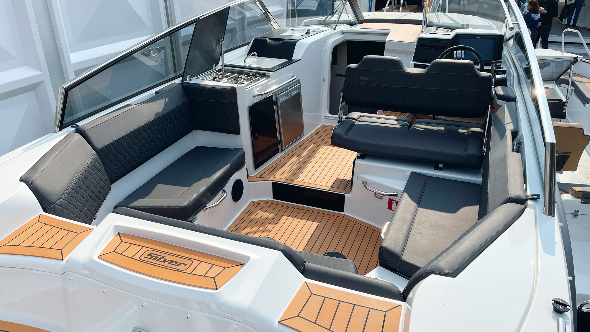 Silver Raptor DCZ first look: Strong performance and smart looks