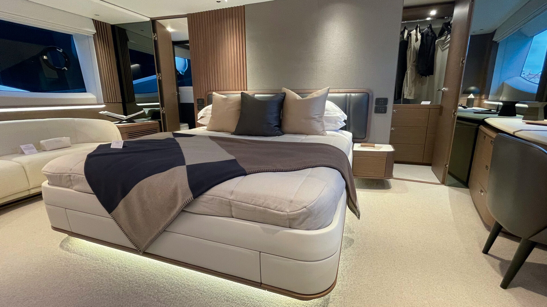 Princess S80 review: A spacious, comfortable and refined sportsyacht