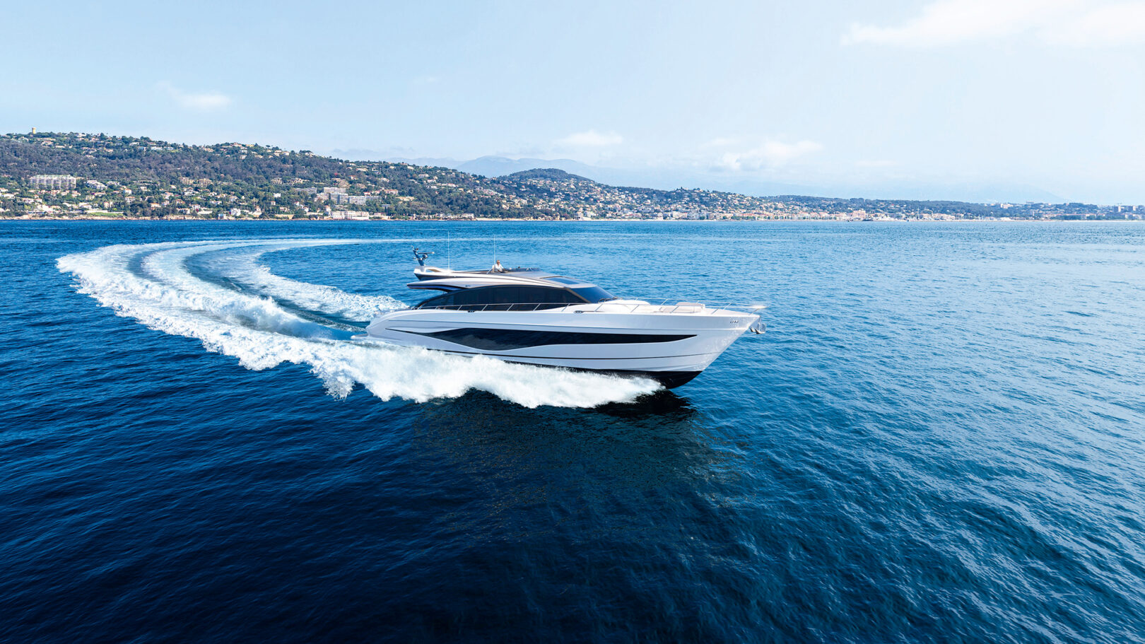 Princess S80 review: A spacious, comfortable and refined sportsyacht