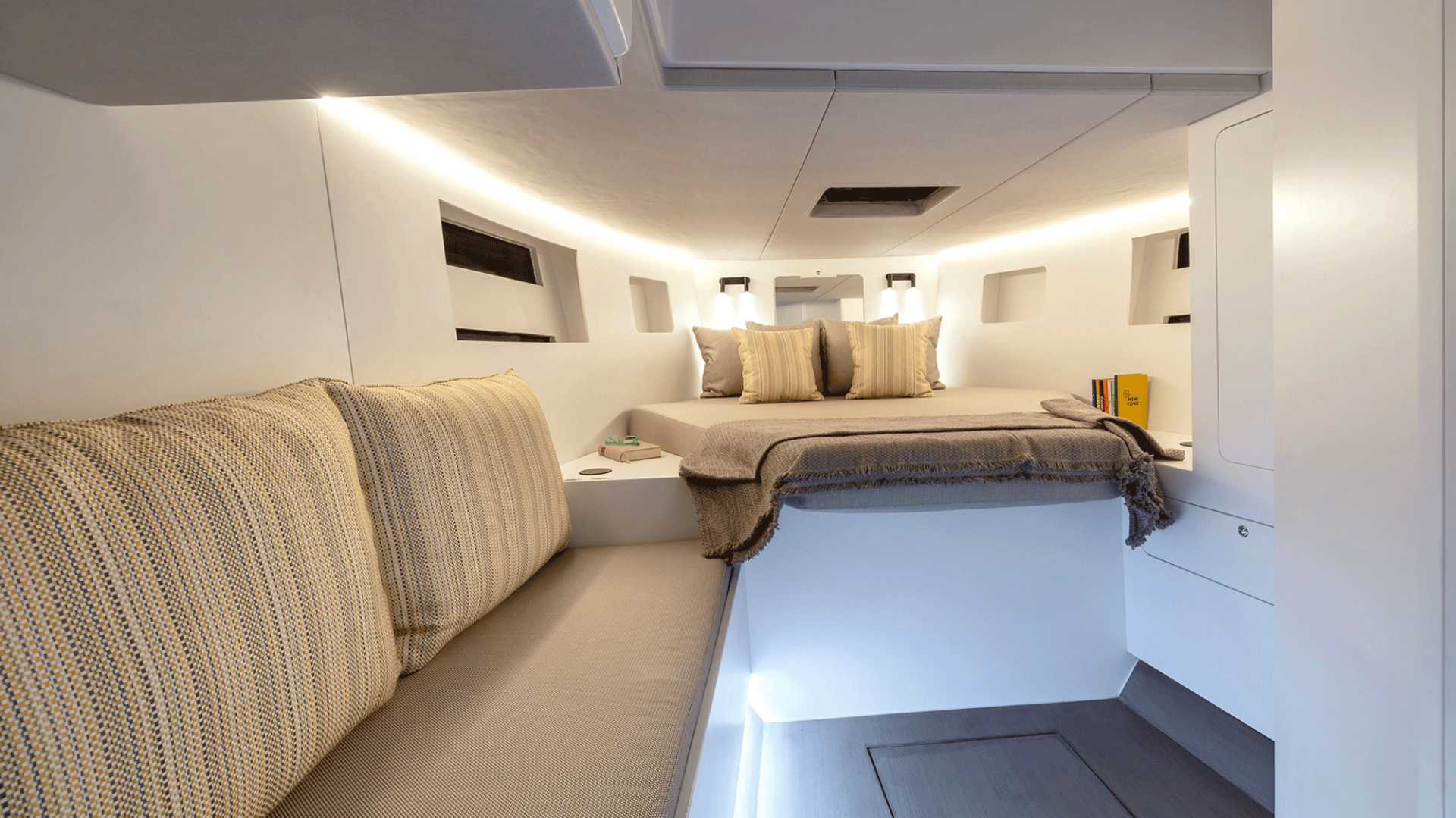 Zyara 44 first look: 74-knots with awe-inspiring looks