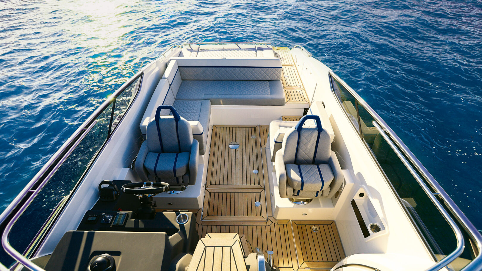 Windy 29 Huracán Review: Fast, Fun and Refined