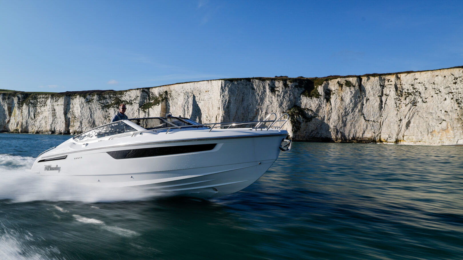 Windy 29 Huracán Review: Fast, Fun and Refined