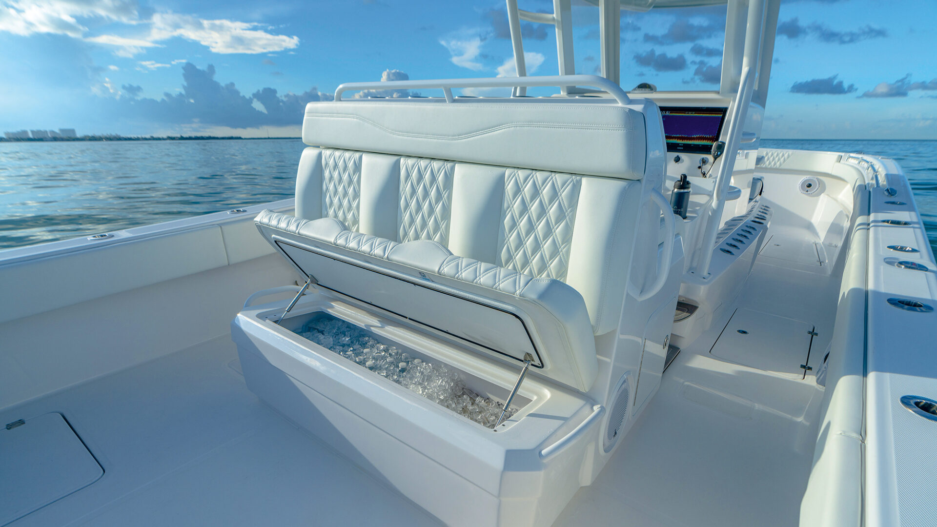 Invincible 33 Catamaran review: All-American offshore sportsfisher that ...