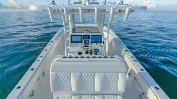 Invincible 33 Catamaran review: All-American offshore sportsfisher that ...