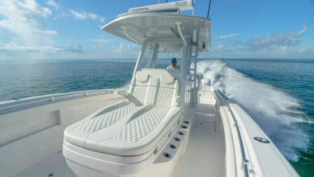 Invincible 33 Catamaran review: All-American offshore sportsfisher that ...