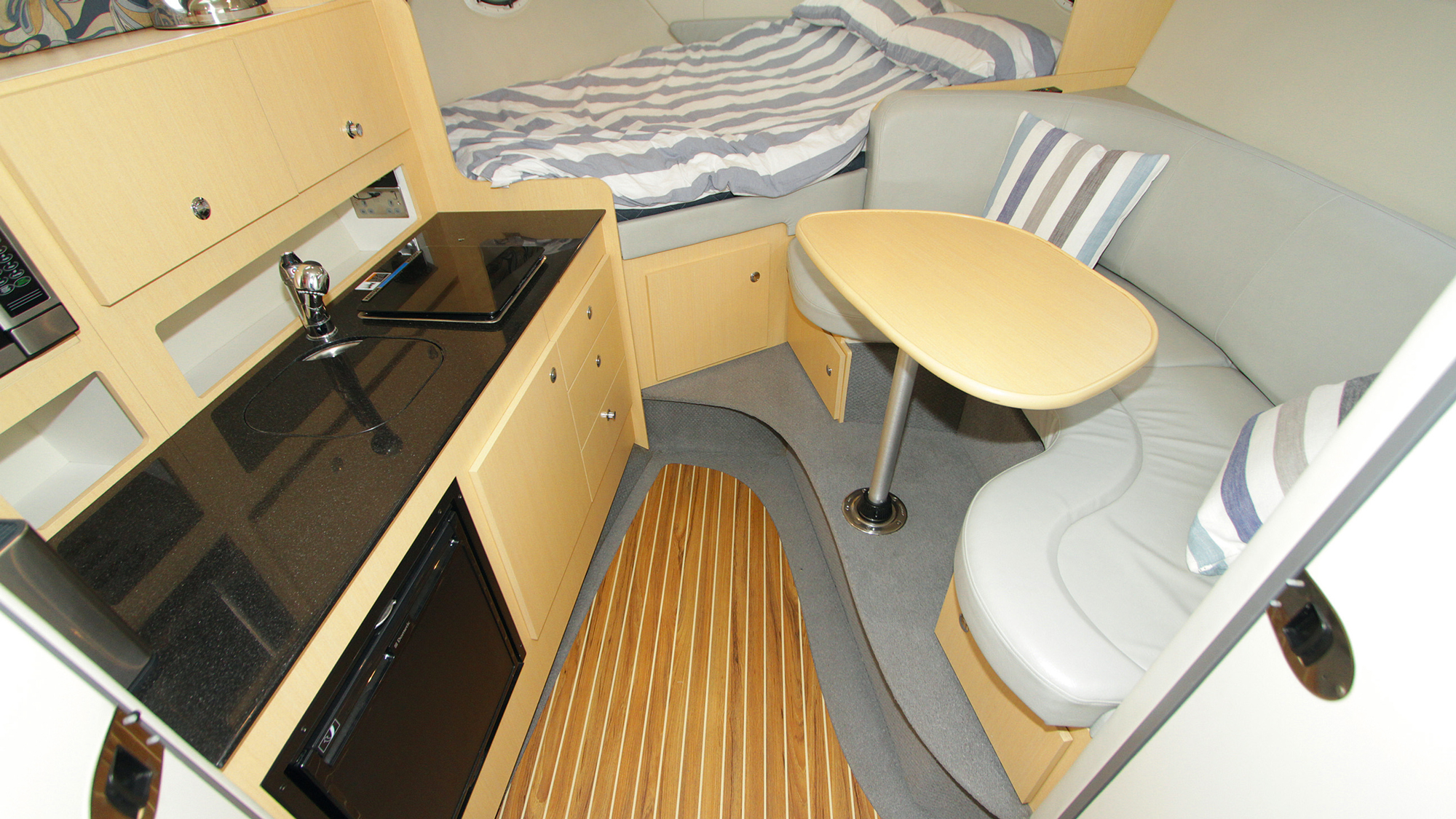 Bayliner 315 Cruiser used boat review: A very capable little boat