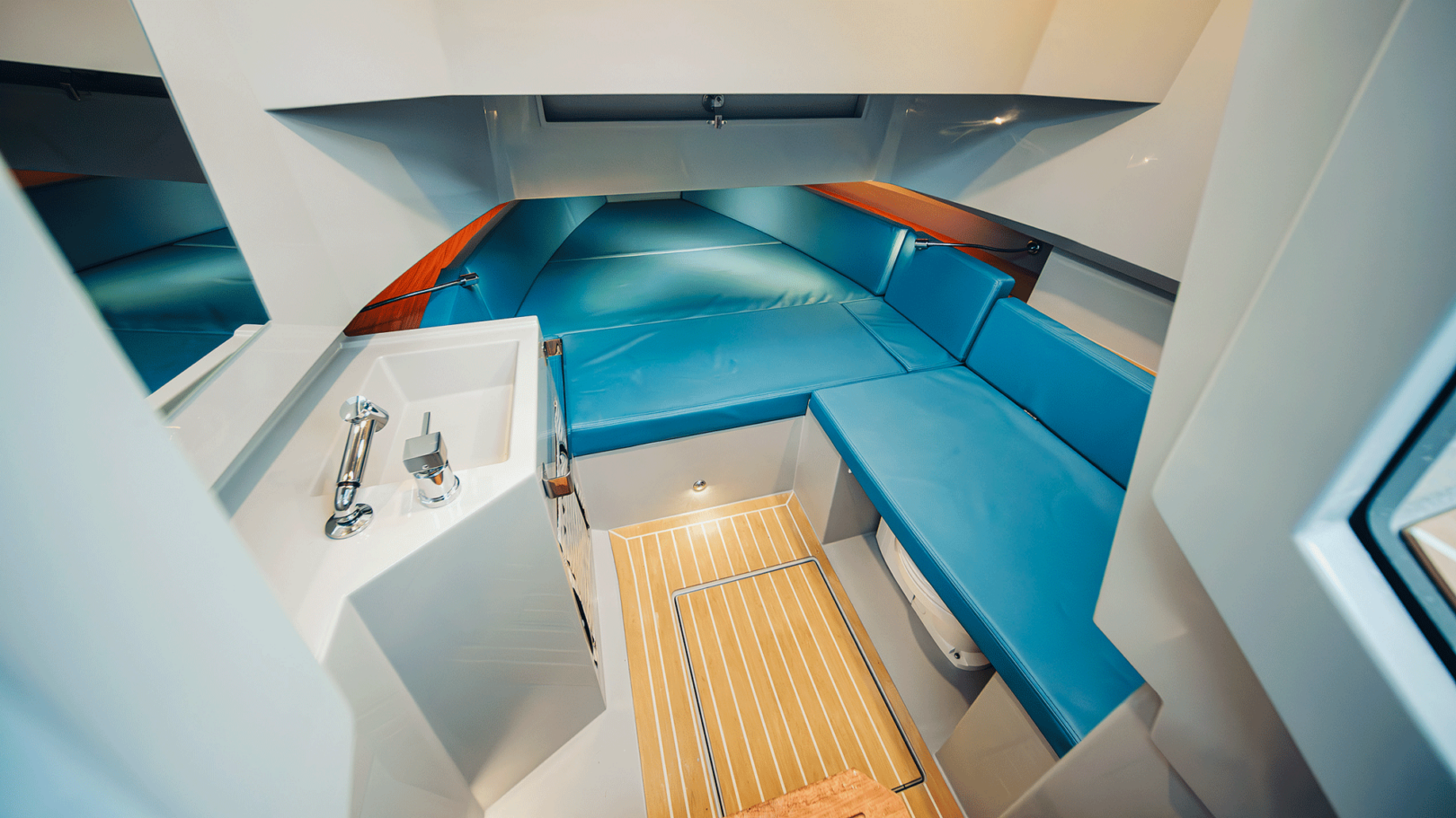 De Antonio D29 first look: Redesigned hull gives finer entry through ...