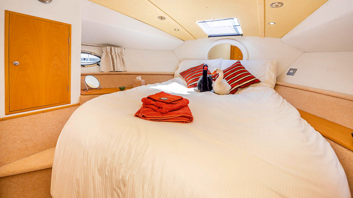 Colvic Sunquest 38 Flybridge used boat review: Old-school excellence