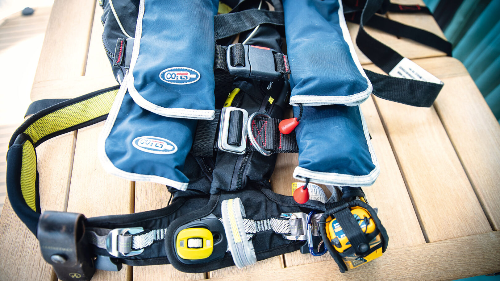 Why a safety tether is one item every motor boater should carry - Motor ...