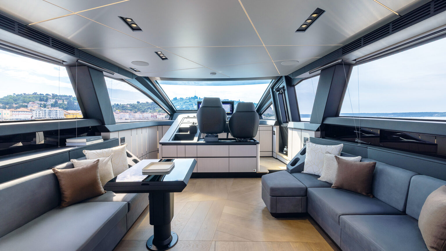 Pershing GTX70 Review: The 35-Knot Sportsbridge Built for the Owner-Driver