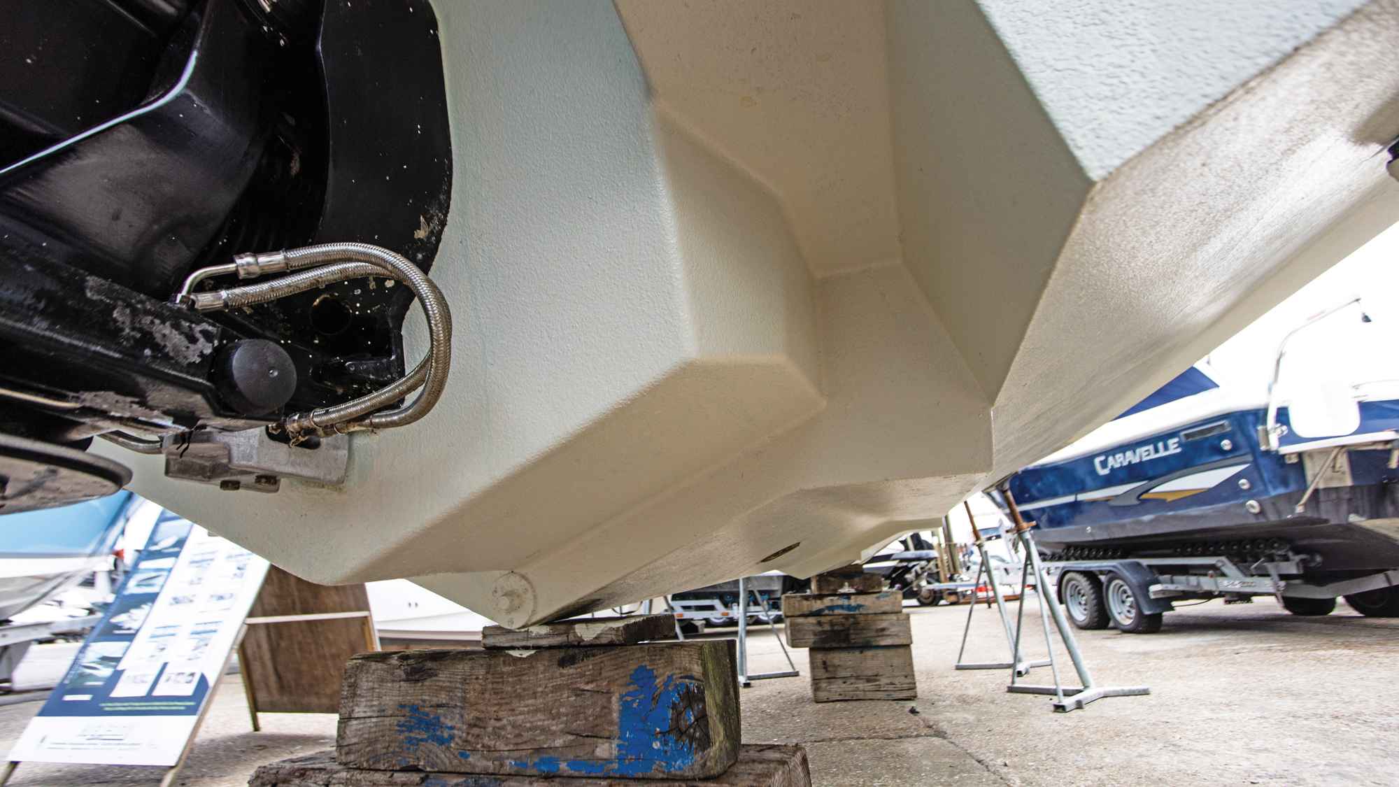 How to drive a motor boat with a stepped hull - Motor Boat & Yachting