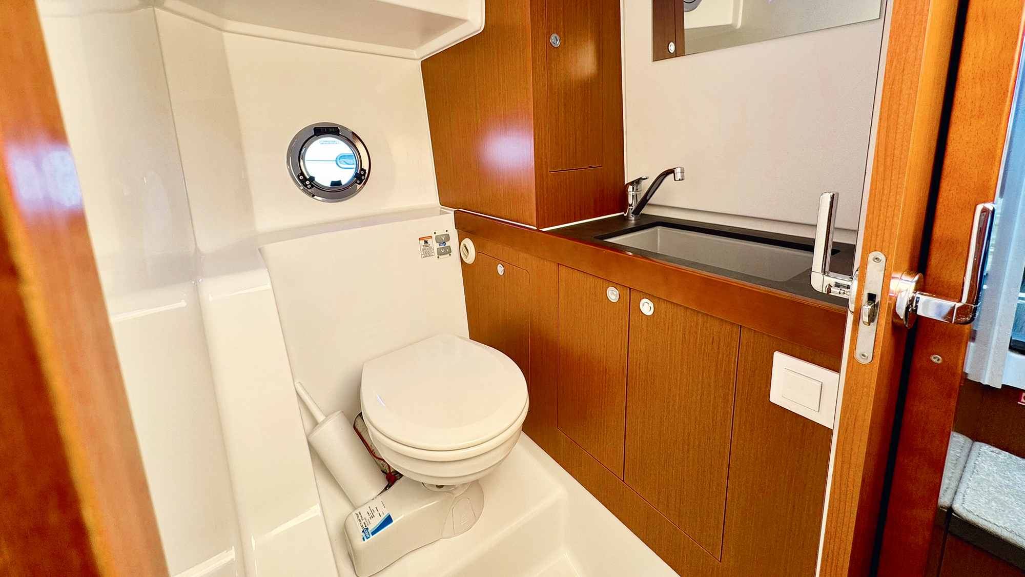 Swift Trawler 30 used boat review: Big boat space in a smaller hull