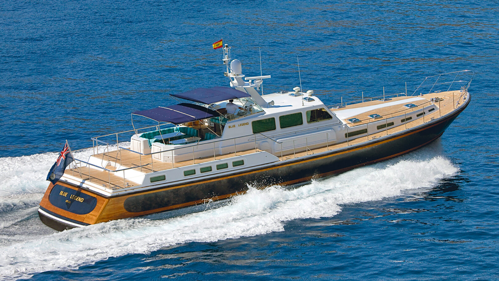 World's coolest boats: Earthrace – Part alien spaceship, part record ...